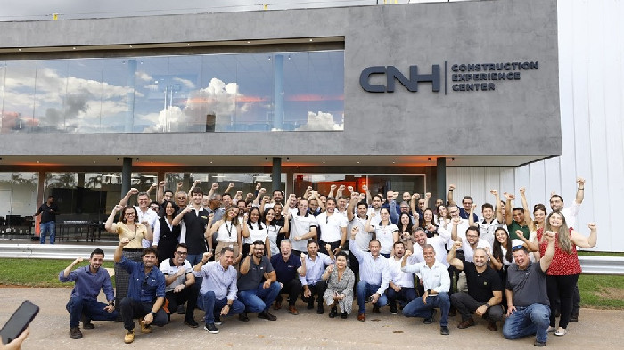 CNH inaugura novo Centro de Experiência do Cliente com foco em construção
